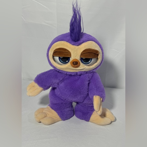 Zuru | Toys | Pets Alive Fifi The Flossing Purple Sloth Dancing ...
